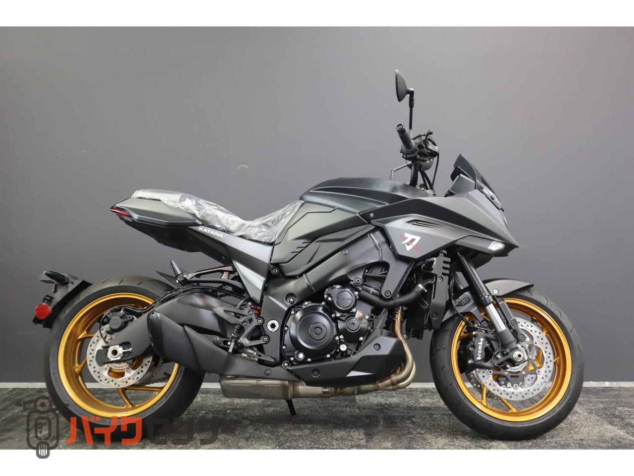 スズキ カタナ 2020モデル マットグレー＆ゴールドホイールカスタムペイント ローダウン ショートサイドスタンド スクリーン装着 ...