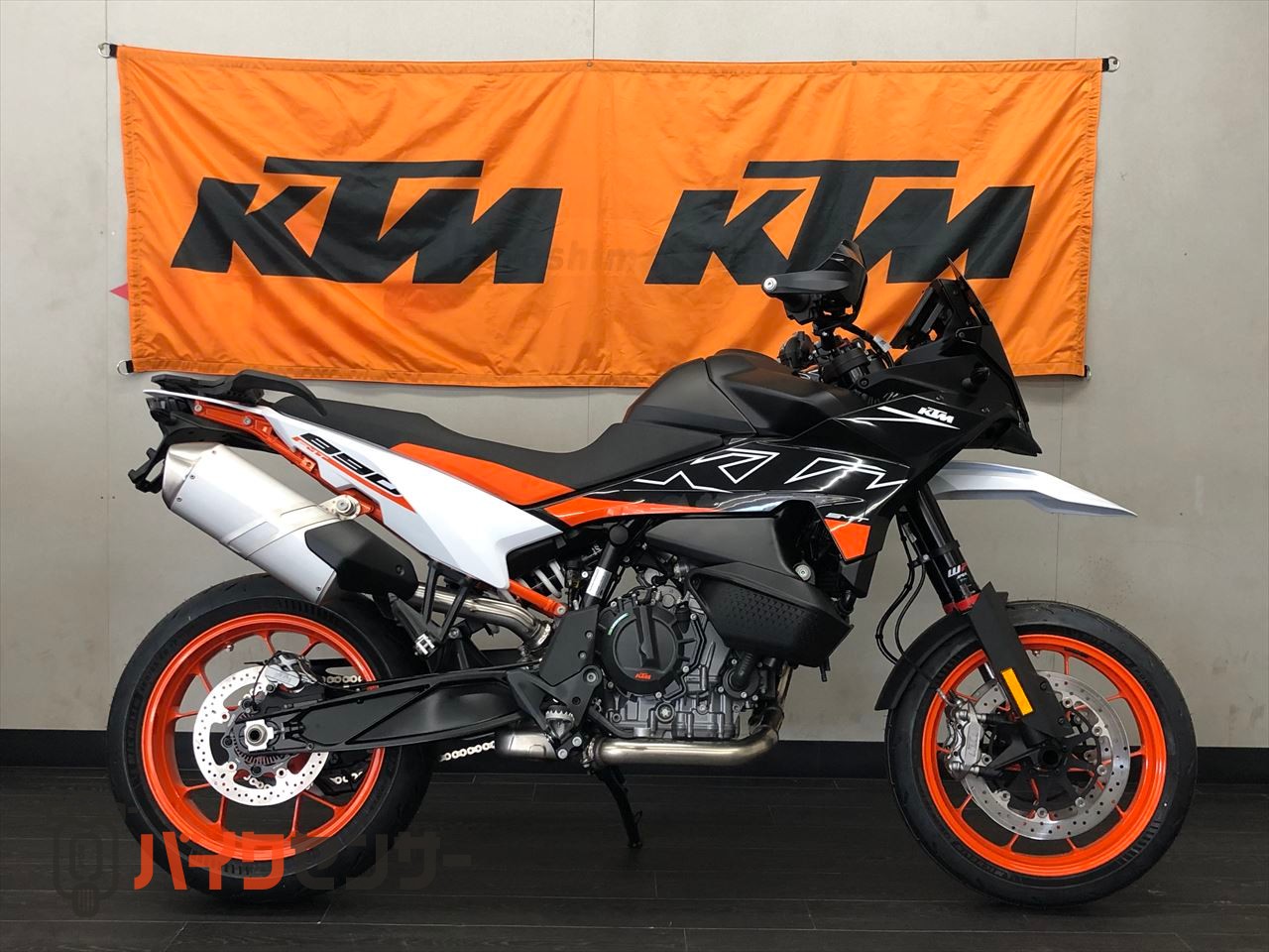 KTM 890SMT 2024年モデル B366029| BDSバイクセンサー