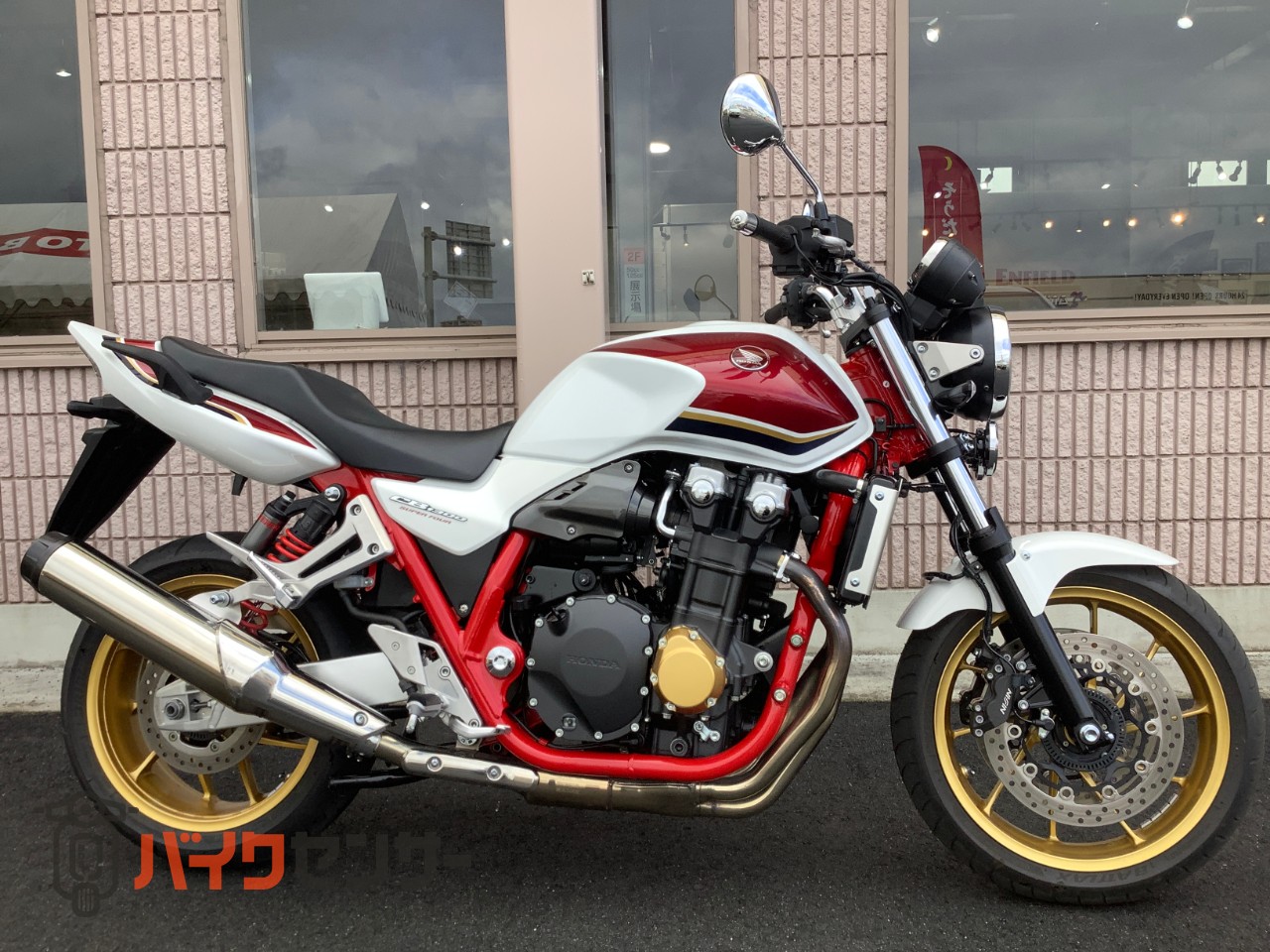 ホンダ CB1300 SUPER FOUR グリップヒーター ETC搭載 ABS USB電源 スペアキー パールサンビームホワイト B405313| BDSバイクセンサー