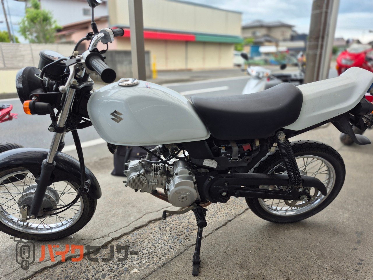 スズキ GS50 キャブ車 4スト ホワイト NA41A B410431| BDSバイクセンサー