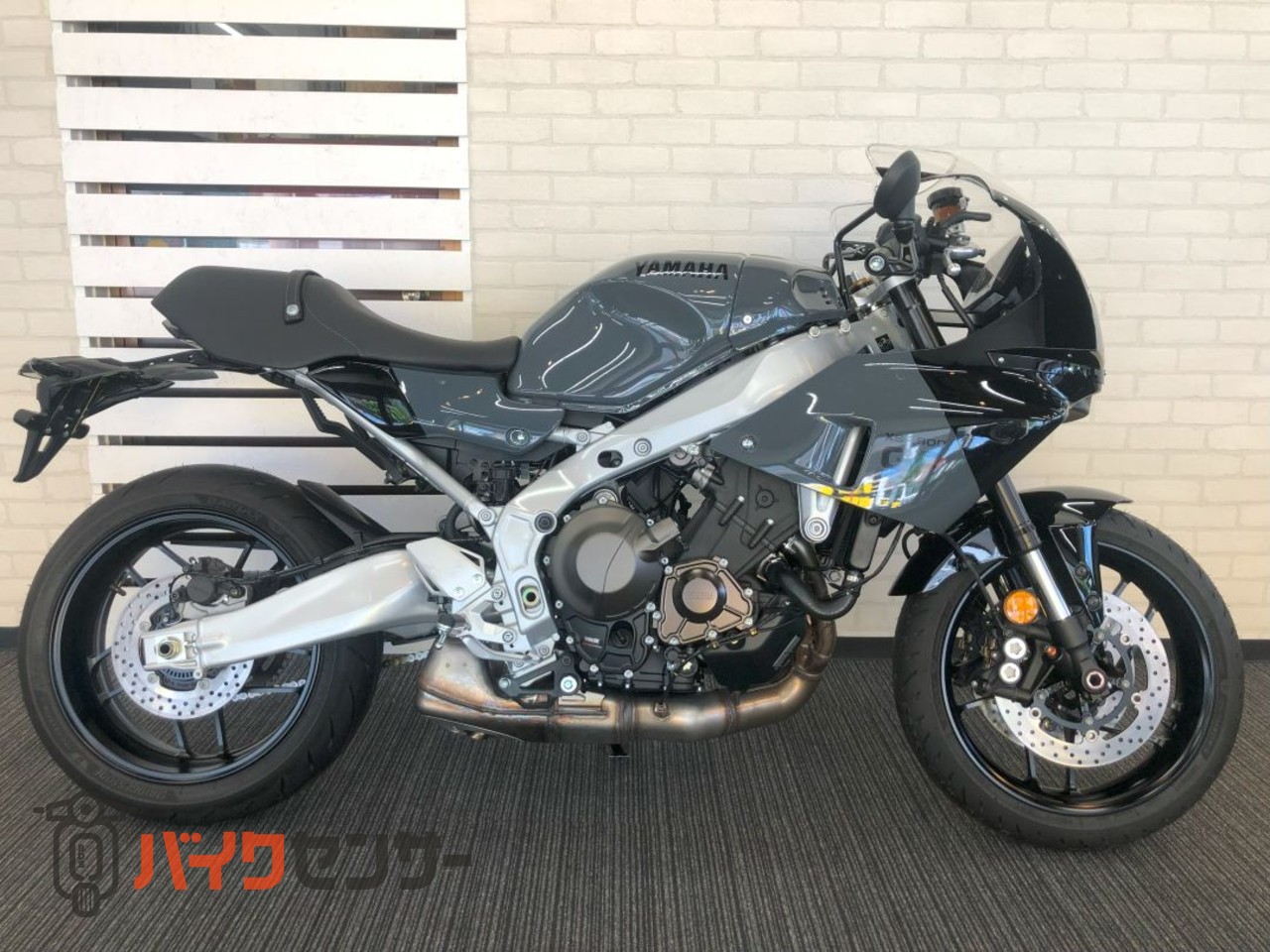 ヤマハ XSR900GP 即納可能 YSP新車3年保証 1年間距離無制限ロードサービス無料付帯 B433300| BDSバイクセンサー