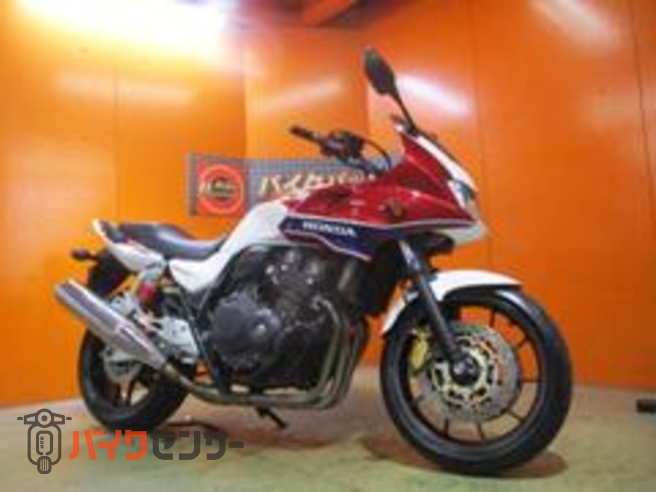 ホンダ CB400 SUPER ボルドール VTEC Revo 2016年 10本スポークモデル エンジガード USB電源 純正鍵2本 B457388| BDSバイクセンサー