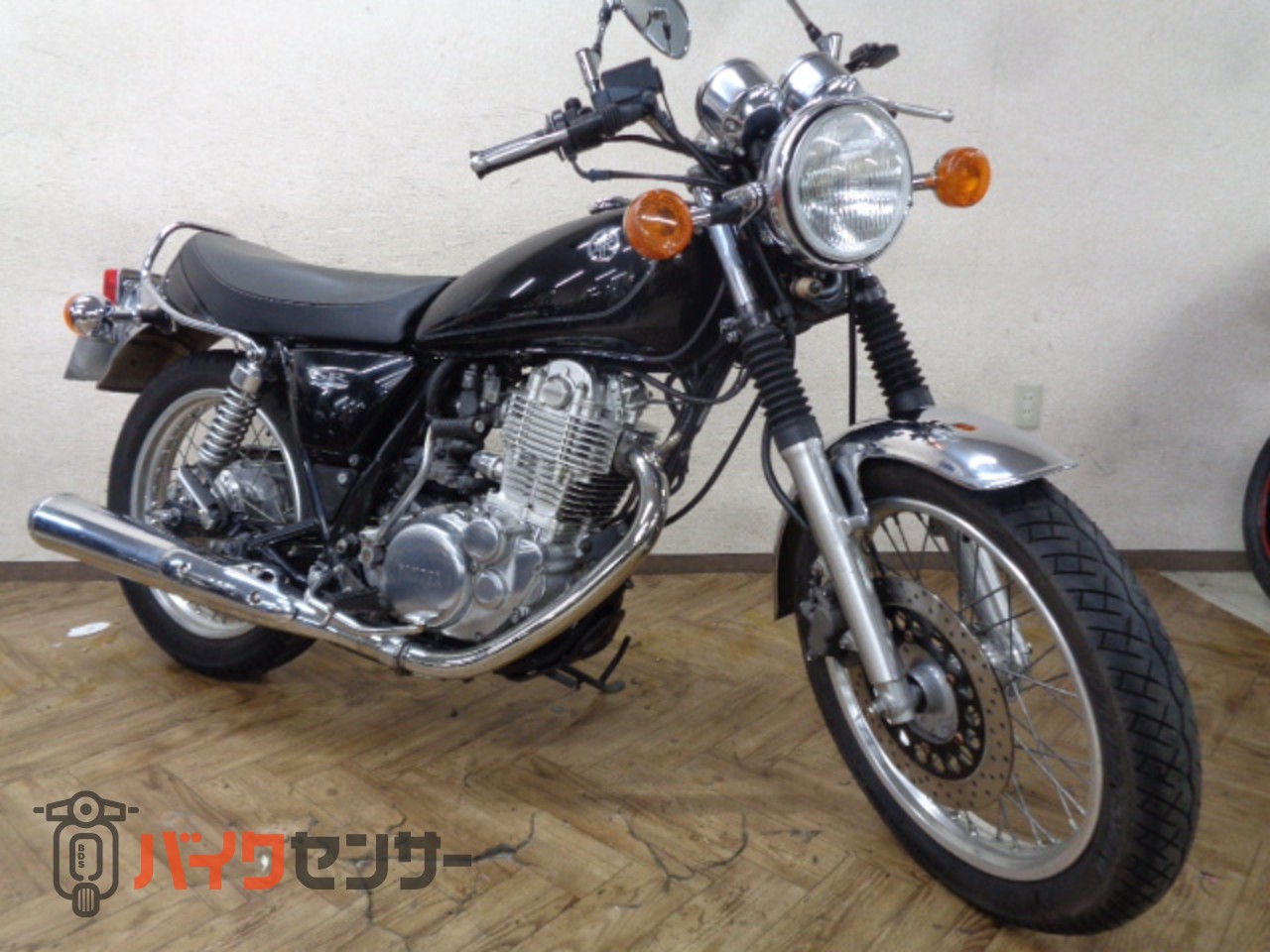 ヤマハ SR400 インジェクションモデル ETC 赤キー ブラック文字盤 リターン式・5段変速 単気筒空冷エンジン フロントディスク B471317| BDSバイクセンサー