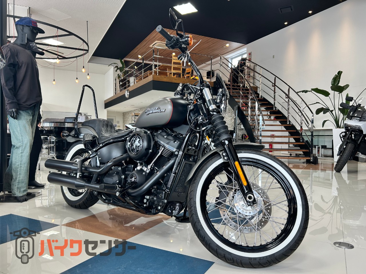 ハーレーダビッドソン FXBB ソフテイルストリートボブ 2017年モデル B504560| BDSバイクセンサー