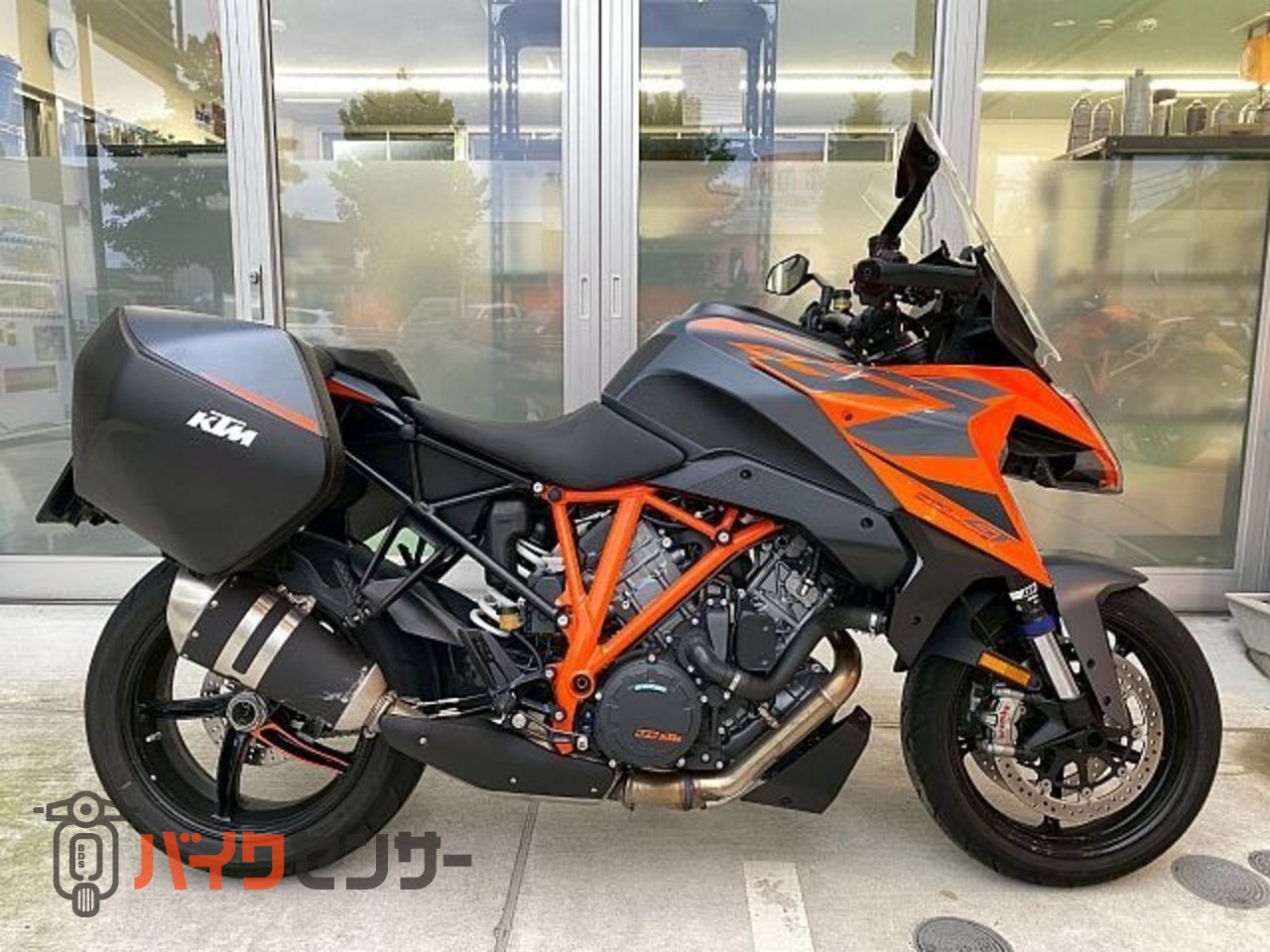 KTM 1290スーパーデュークGT 左右パニアケース、スクリーン、ローシート、ETC装備！ B553856| BDSバイクセンサー