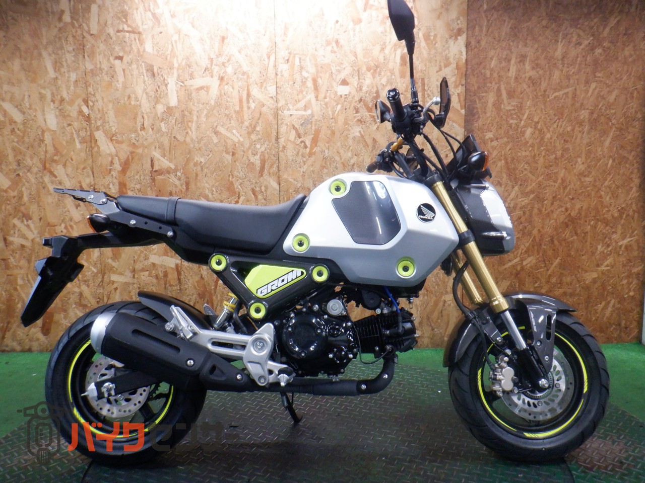 ホンダ グロム JC92 5速ミッションモデル 倒立フロントフォーク LEDヘッドライト ABS標準装備 リアキャリア B568192| BDSバイクセンサー