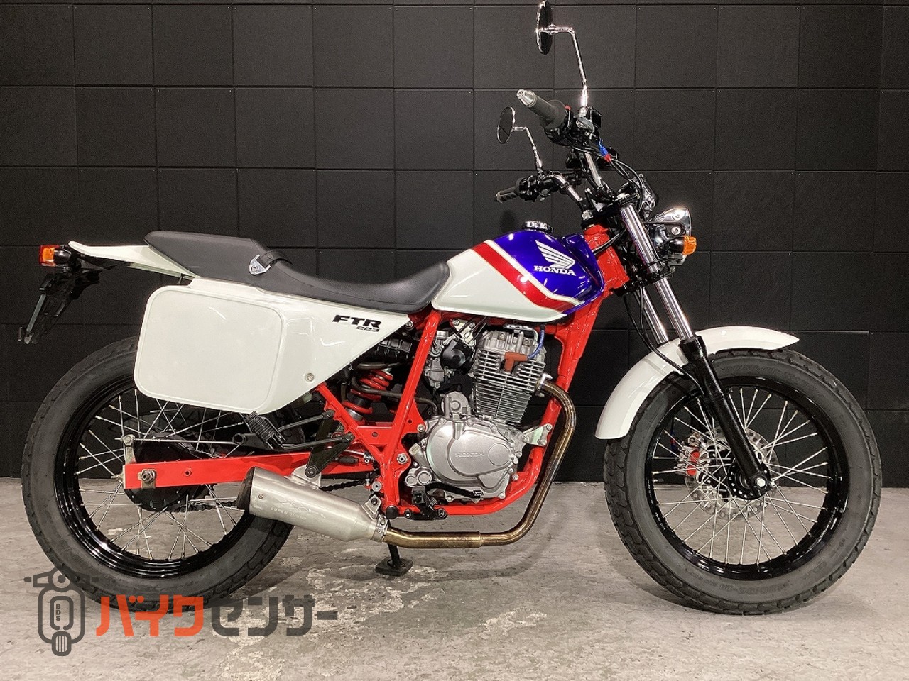 ホンダ FTR223★美車★ETC装備・マフラー改・綺麗なトリコロール・低金利ローン・ホンダ・HONDA・単気筒・ダートトラッカー B598552| BDSバイクセンサー