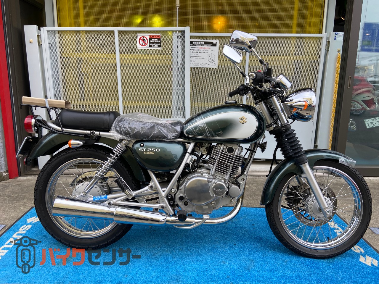 スズキ ST250 Eタイプ ☆走行3,807km☆ ワンオーナー！ 販売店保証 B068069| BDSバイクセンサー